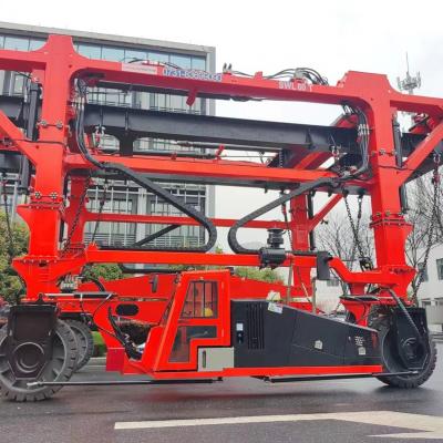 China 80T Mobile Gantry Crane with 3700mm Inner Width and Cummins 129kW Engine - Diesel & Battery Power Straddle Carrier for sale