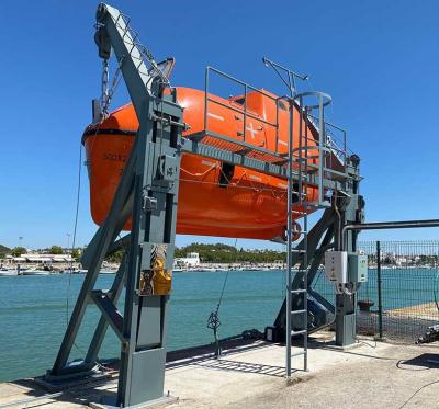 China IACS Approved SOLAS 5.0m 26 Persons GRP Totally Enclosed Lifeboat for sale