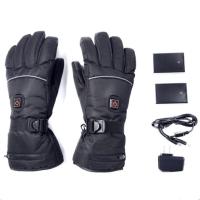 China Anti Slip Heated Gloves PU Leather Composite Fiber 3.7V 4000mAh Battery 38-55C for sale