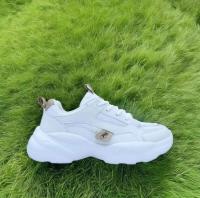 China Women's Custom Sneakers for Outdoor Daily Wear Light Weight Anti-Slippery Cushioning Insole for Spring and Autumn Season for sale
