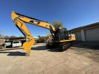 China Yellow Original Japan Used CAT Excavator 320D2 Caterpillar Crawler Excavator for sale