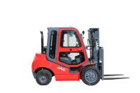 China JAC 3 Ton CPCD30 Forklift With Cabin Diesel Triplex Mast for sale