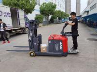 China Electric Counterbalanced forklift Walkie Straddle Stackers 1500kg for sale