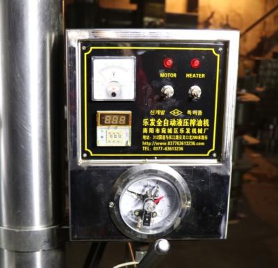 China Sunflower Hydraulic Oil Press Machine High Pressure Oil Processing Environmental Protection for sale