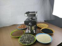 China 220v / 110v Home Oil Press Machine , Peanut Mini Oil Extraction Machine for sale