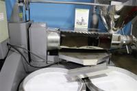 China Alloy Steel Nut Oil Press Machines , Cold Press Oil Expeller Machine Simple Operation for sale