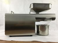 China Portable Peanut Home Oil Press Machine Stainless Steel Material For Cooking Oil for sale