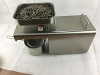 China Multifunction Home Cold Press Oil Machine Small Size 440 * 180 * 280mm for sale