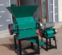 China High Capacity Industrial Peanut Crusher Machine Energy Saving 1 Year Warranty for sale