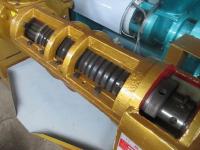 China Motor Power 18.5 Kw /20 Kw Sesame Oil Press Machine / Oil Press Extractor for sale