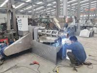 China Vacuum Filter Soybean Mustard Screw Oil Press Machine for sale