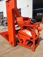 China Lifting 380V 3kw 500kg/H Peanut Peeling Machine for sale
