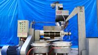 China Soya Seed Oil Press Machine Automatic 300 Kg / H Hot Mustard Seed Presser Filter for sale