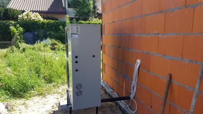 China Low Air Temperature Heat Pump For House , Winter Heating Room Cold Climate Heat Pump for sale