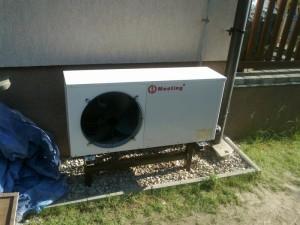 China 12KW High Efficiency Electric Air Source Heat Pump For House Heating And Air Conditioning for sale