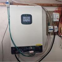 China Dual MPPT Hybrid Inverter 8000W 51V With LCD 230V Off Grid On Grid Parallel Ready for OEM Orders for sale