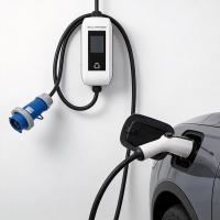 China Portable 7kW EV Charger for Home Solar Generator System Integration for sale