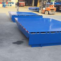 China Hydraulic Loading Yard Ramp Non-Slip Diamond Mesh and Precision Steel Pipe for sale
