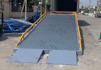 China 10 Meters 10 Tons Grey Portable Truck Dock Ramps Temporary Loading Dock Steel Loading Ramp For Enhanced Efficiency In Warehouses for sale