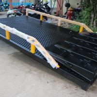 China 10T-10M Customized Black Segmented Portable Loading Docks Hydraulic Dock Ramp for sale