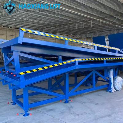 China Blue 10t Portable Hydraulic Ramp – CE/ISO Certified, Mobile Sectional Container Loading/Unloading Tool for sale