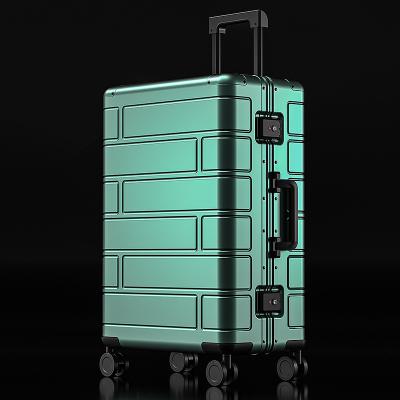 China Unisex 20 Inch Trolley Suitcase Custom Fashionable Travel Luggage Aluminum Magnesium Alloy Spinner Caster Wheels Busy Travelers for sale