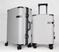 China Unisex Large Capacity Spinner Trolley Luggage Minimalist Design Aluminum Frame Suitcase Anti-Lock Braking System PC ABS Travel for sale