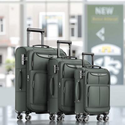 China 3-Piece Lightweight Expandable Luggage Set Spinner Caster 20/24/28 Inch Dual Wheels TSA Lock-Soft Edge Dual Wheel Spinner Caster for sale