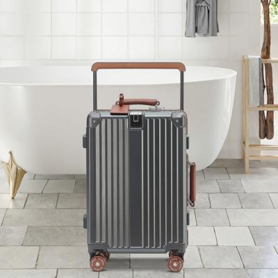 China 20in Business Travel Luggage Suitcase Silent Wheels Aluminum 24 Inch Suitcase for sale