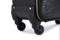 China Waterproof Leather Luggage Bag High Strength 24in 28in Vintage Carry On Luggage for sale