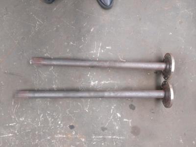 China Half Axle 640 Long for 06 Mini Wheel Loader - 130 Axle System with 3-Month Warranty and 3-5 Day Delivery for sale