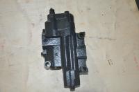 China 12C2580 Wheel Loader Engine Parts CLG856II Hydraulic Flow Control Valve for sale