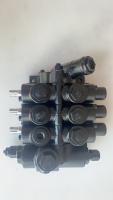 China LGMC Triple Multi-Way Valve 12C1251 for 3 Ton Forklift Spare Parts 0.2kg for sale