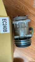 China LIUGONG EC240B Excavator Compressor 100% Original 3 Month Warranty for sale