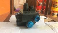 China LIUGONG Wheel Loader Filling Valve 13C0218 Slow Oil Valve 100% Original for sale