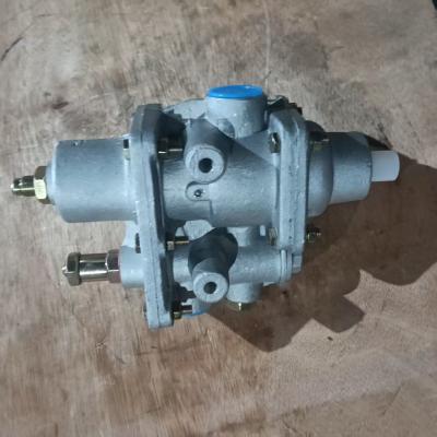 China SEM 5217534 Oil‑Water Separator Valve For Wheel Loader SEM650、SEM652、SEM653、SEM655、SEM656 for sale