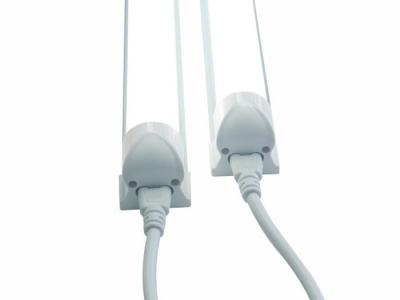 China Integrated T8 Led Replacement Tubes 9W With Radar Sensor 6500K White Color For Shopping Center for sale