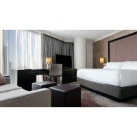 China Loews Atlanta Hotel Room Furniture Modern Hotel Furniture Customized Casegoods for sale