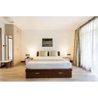 China Executive Reidency by BW New Design Boutique Wooden Single Bed Hotel Furniture Metal Bed Luxury Hotel Furniture Set for sale