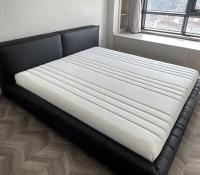 China Factory Price Songdesign Luxury Solid Wood Modern Bedroom Furniture Set for Five-Star Hotels Schools Apartments Customized for sale