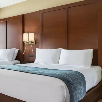 China Hot Sell Comfort Inn Antique Wood Furniture Commercial Solid Wood Standard Bed Hotel Furniture Cheap Hotel Bedroom Set for sale