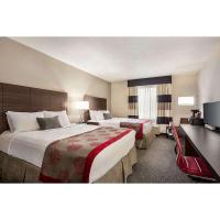 China Ramada Inn Wholesale Custom Modern Hotel Bedroom Furniture MDF Wood Apartments Villas Standard Suite Hotel Furniture Supplier for sale