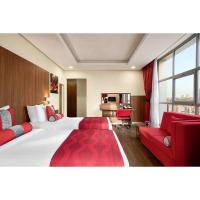 China OEM/ODM Wyndham Ramada Inn Encore High Quality Deluxe Queen Hotel Bedroom Set Modern Wood Design for Business Hotel Furniture for sale