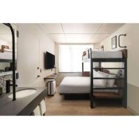China Canopy by Hilton Customized Modern Design Hotel Bedroom Furniture 5 Star Luxury Wood Furniture for Resorts for sale