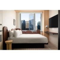 China Canopy by Hilton Customized Modern Design Hotel Bedroom Furniture 5 Star Luxury Wood Furniture for Resorts for sale