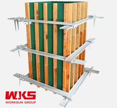 China Lightweight Film Faced Plywood 1220x2440mm Green Plywood Sheets Reusable With Smooth Plastic Film Surface for sale