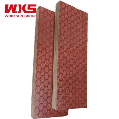 China 18mm Anti Slip Plywood Sheets 1220x2440mm Plywood For Concrete Formwork for sale