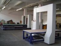 China Movable Gantry Customize Oversized CNC Foam Cutter For Polyurethane for sale