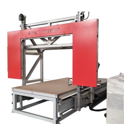 China Easy Control CNC Rock Wool / PU Foam Cutting Machine For 2D Complex Shape for sale