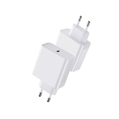 China 30W White USB-C Charger The Ultimate Charging Solution for Your Devices for sale